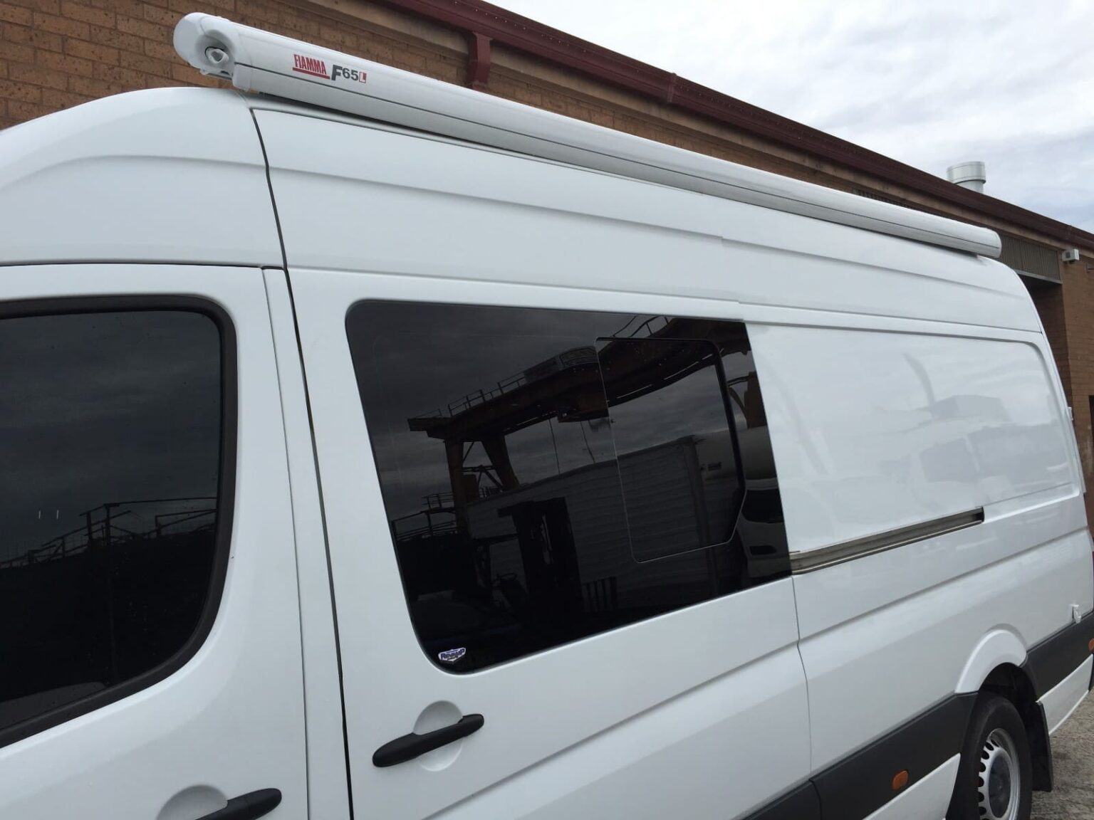 Van Windows - RevampAutoFit - Expert Van Conversions, Camper, and Bus ...