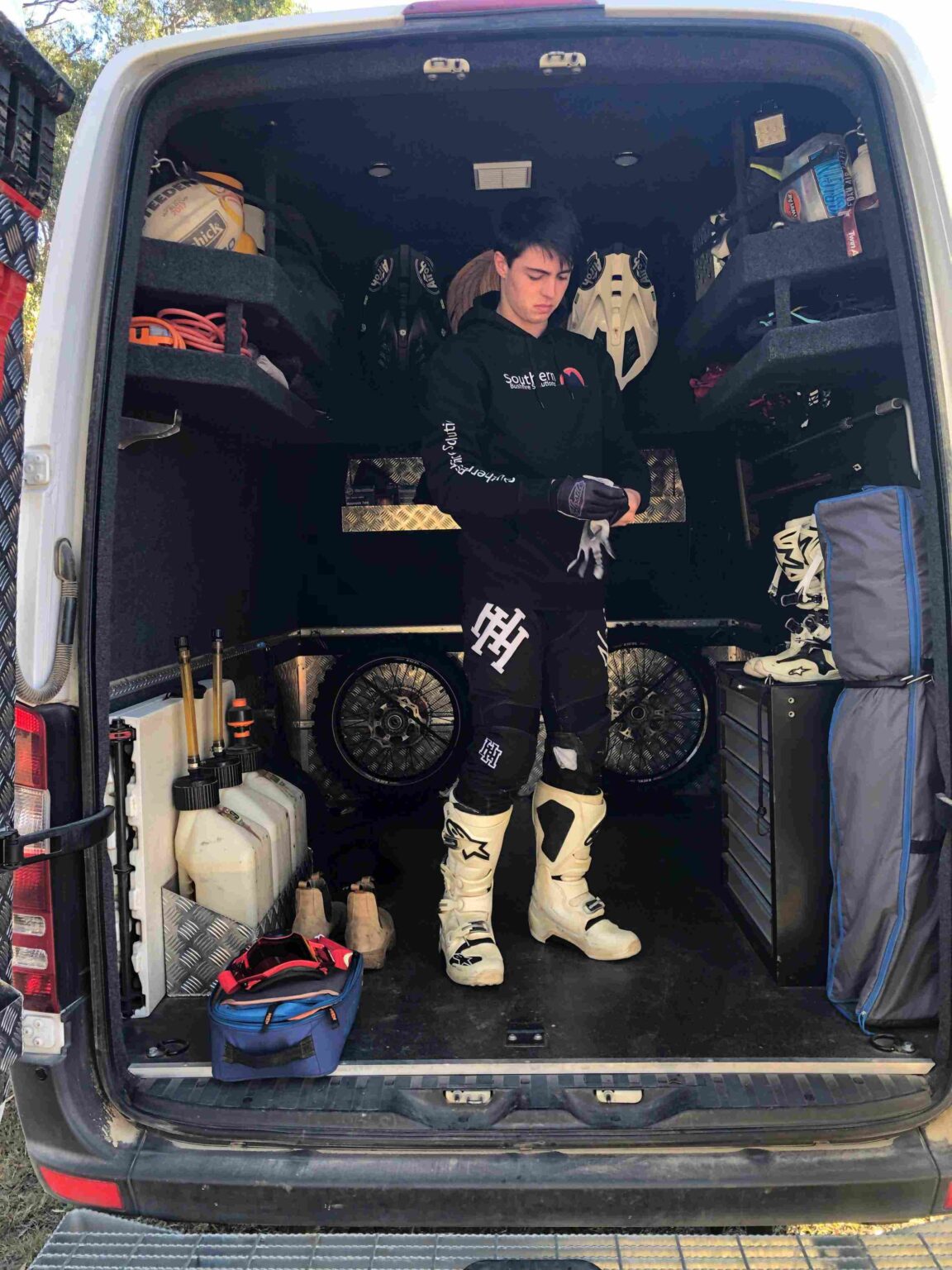 RevampAutoFit: Expert Van, Camper, and Bus Conversions for Your Perfect ...